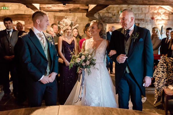 Lara_Frost_Photography_The_Star_Inn_wedding-1020 - Lara