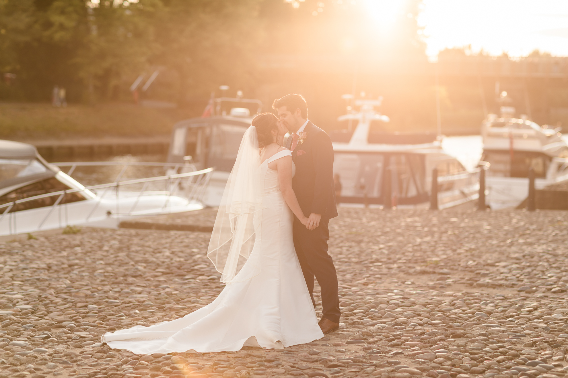 Lara Frost – Wedding photographer Yorkshire, Sheffield