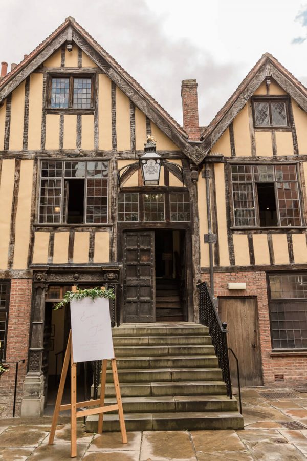 THE MERCHANT ADVENTURERS HALL WEDDING | YORK - Lara