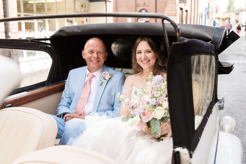 THE MERCHANT ADVENTURERS HALL WEDDING | YORK - Lara